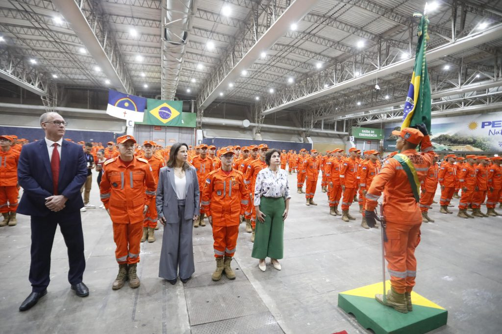 GOVERNO RAQUEL LYRA FORMA 280 NOVOS SOLDADOS DO CBMPE E REFORÇA ...